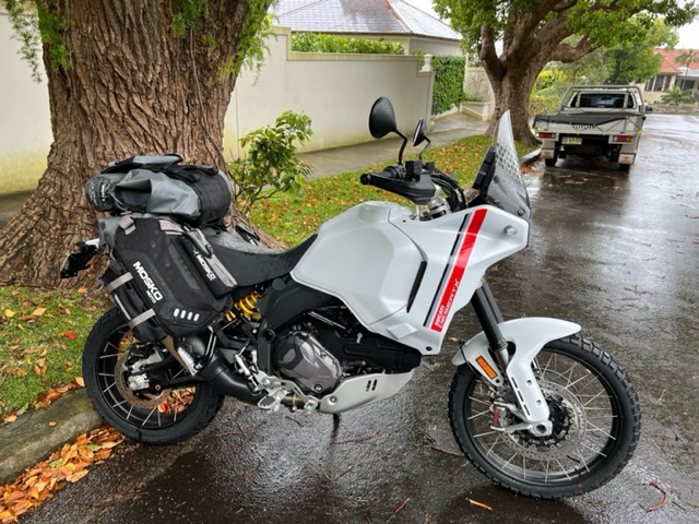 Ducati Desert X – Mosko Moto